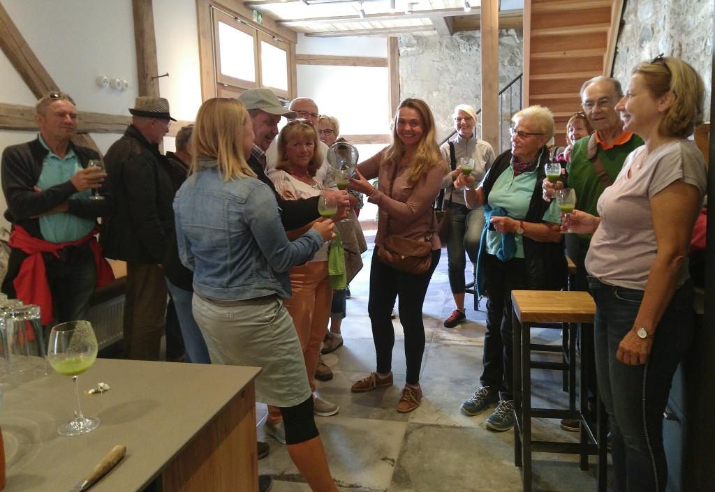 Markt Hahnbach: OGV Hahnbach besucht "essbaren Wildpflanzen Park" in ...