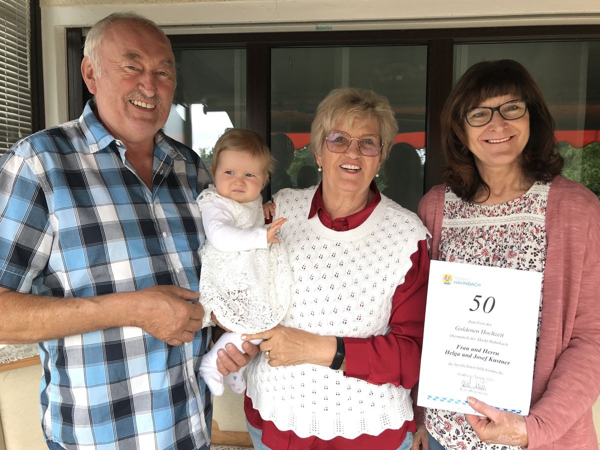 Markt Hahnbach: Helga und Josef Kustner feiern Goldene Hochzeit